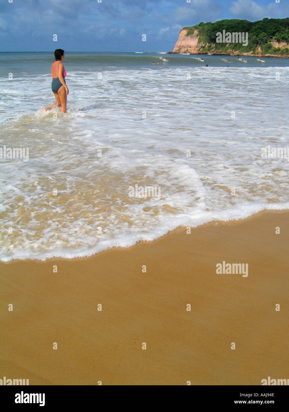 The secluded Praia do Madeiro beach by Baia dos Golfinhos bay in Pipa ...