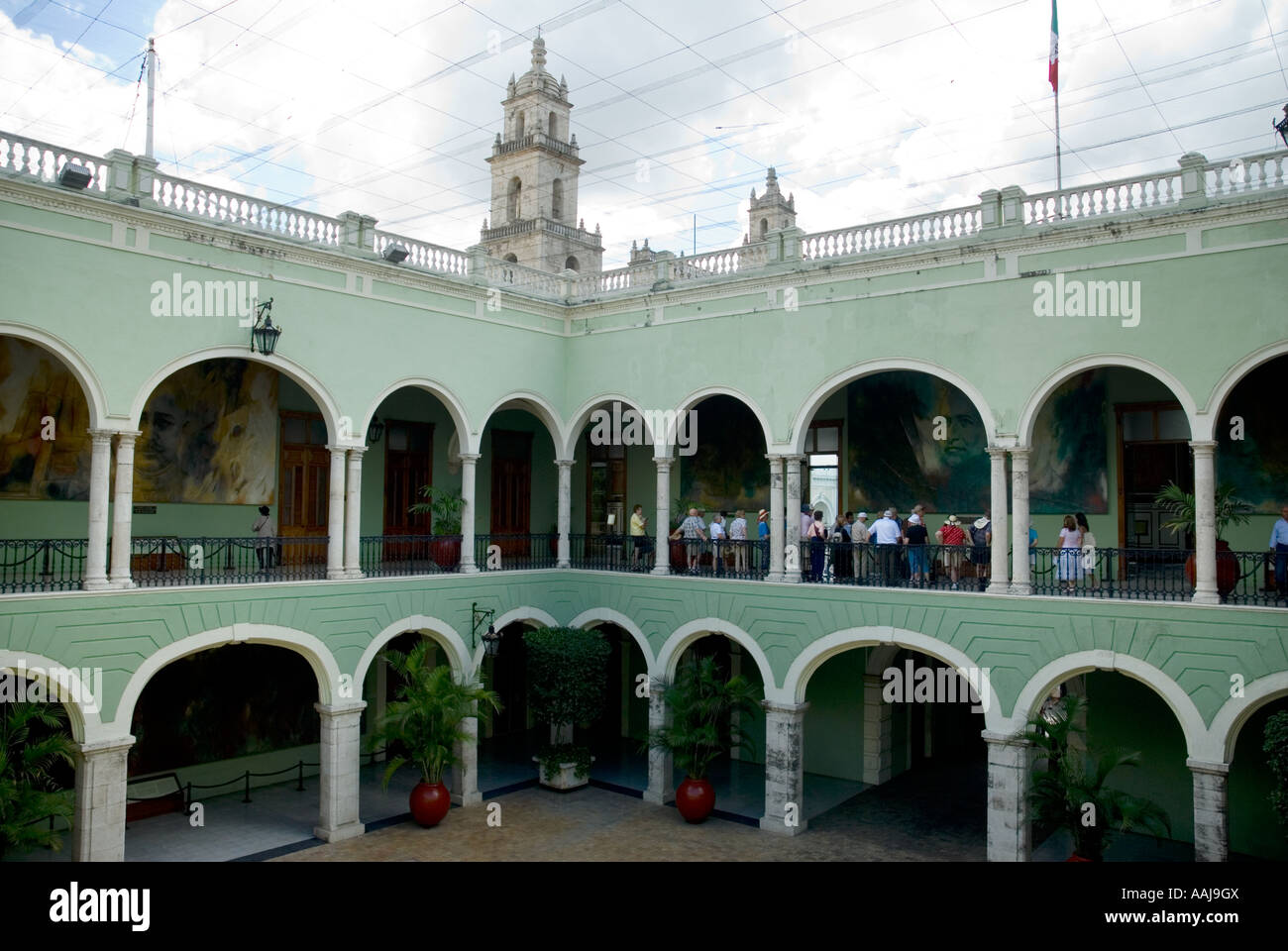 Merida govern palace inside court with arch Stock Photo - Alamy