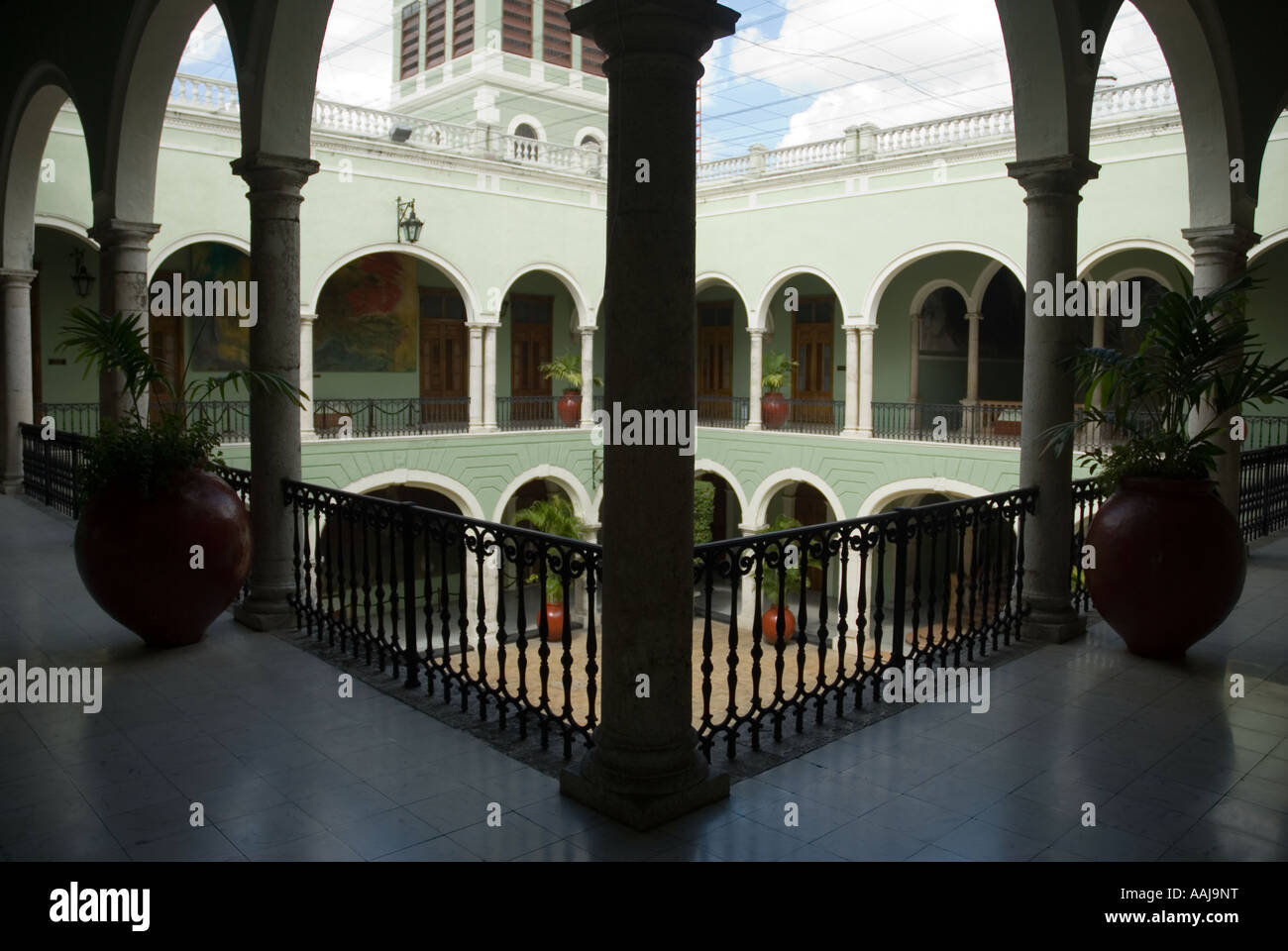 Merida arch corner inside govern palace Stock Photo - Alamy