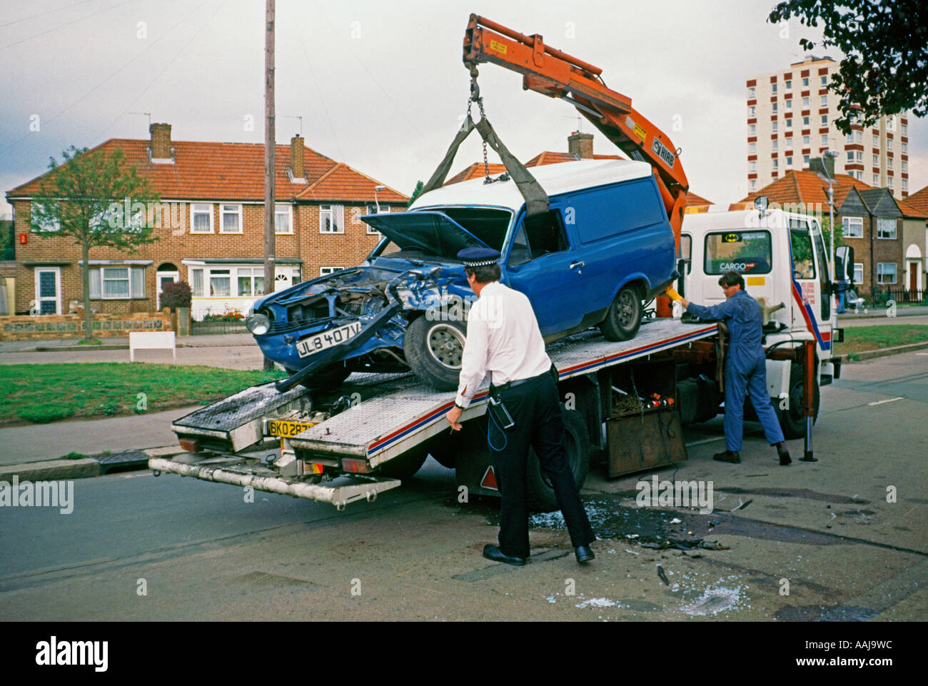 Crashed van removal Stock Photo - Alamy