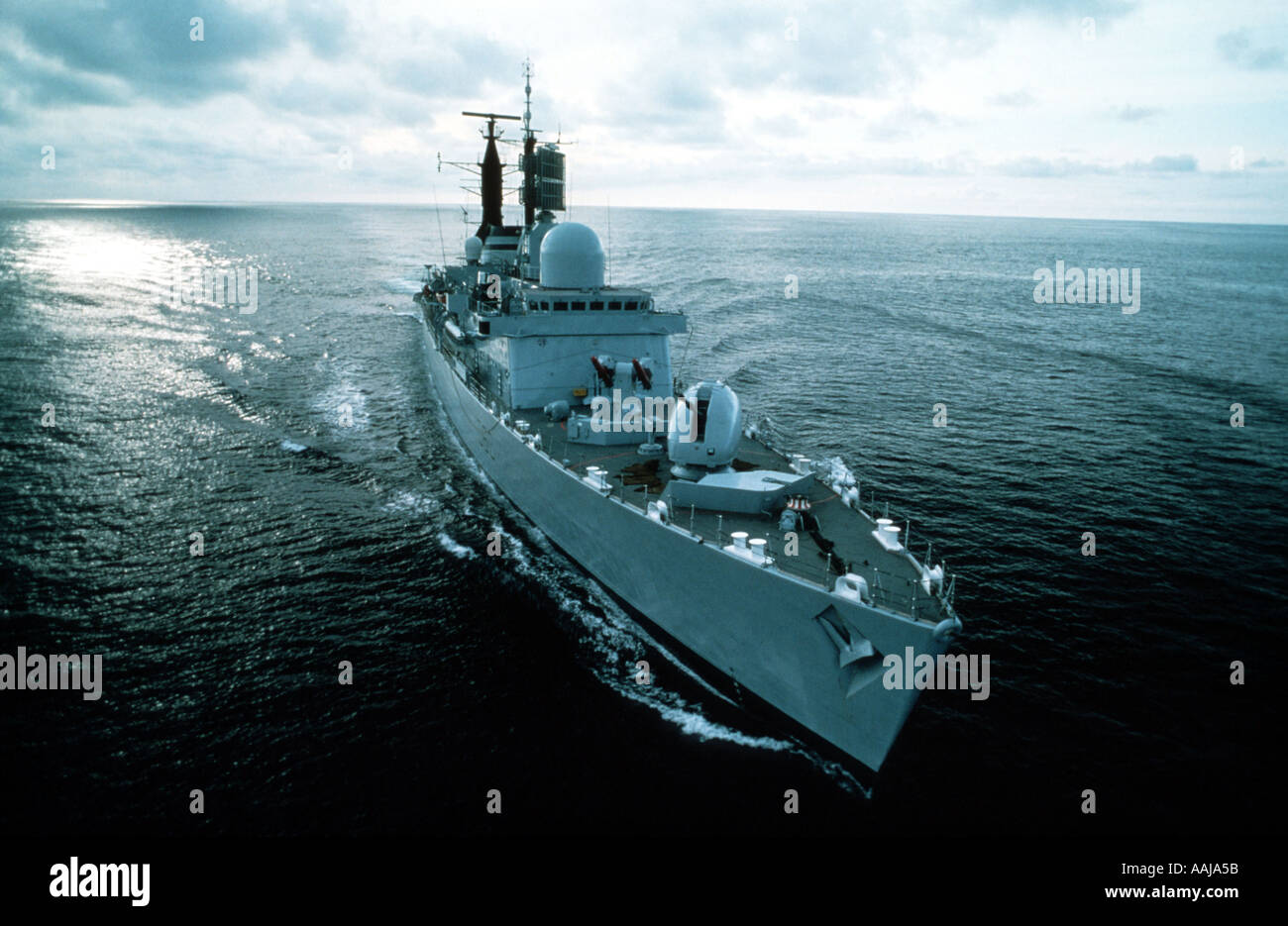 Royal Navy frigate at sea Stock Photo - Alamy