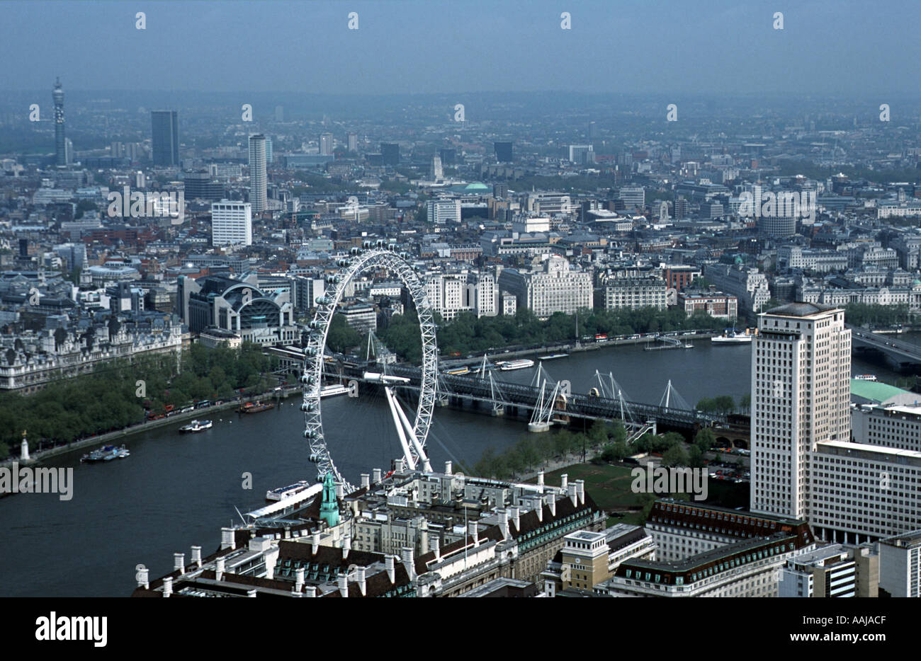 Aerial view of the london eye hi-res stock photography and images - Alamy