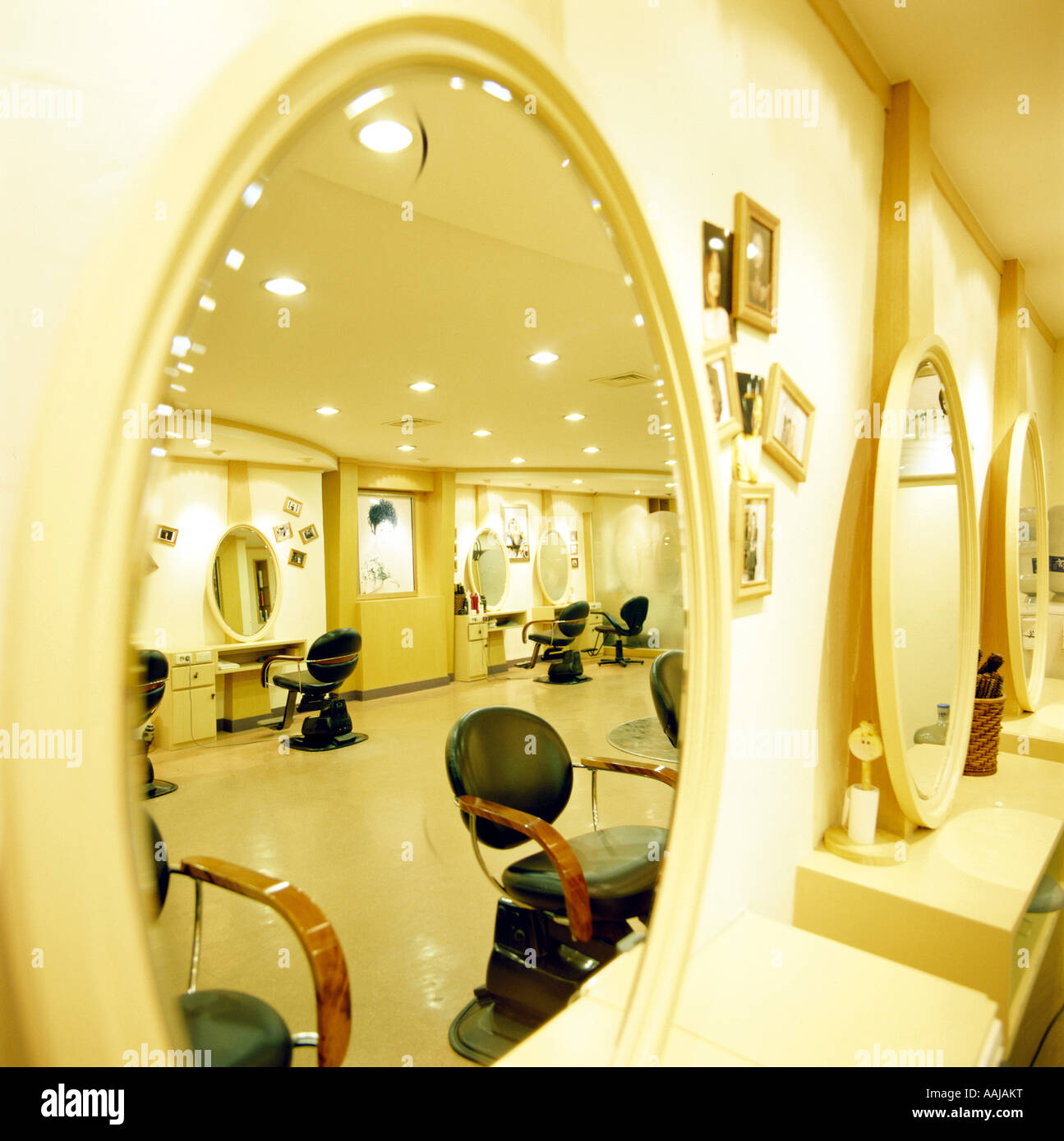 a beauty salon Stock Photo - Alamy