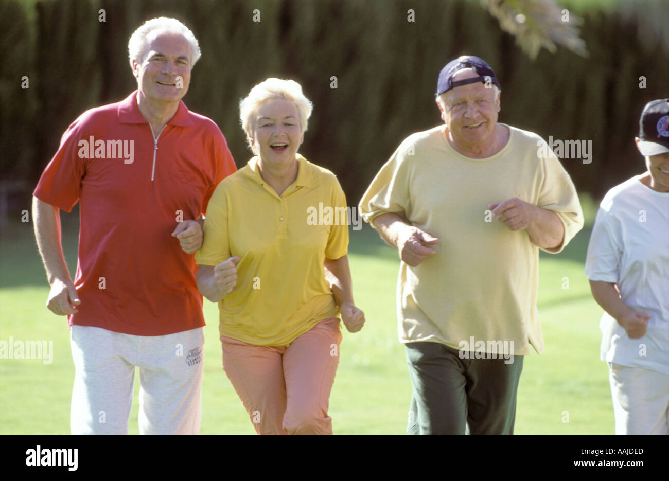 People group jogging park hi-res stock photography and images - Alamy