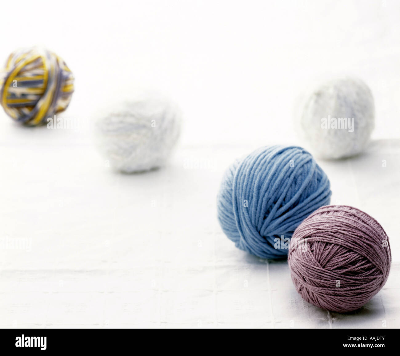 Cluster wool hi-res stock photography and images - Alamy