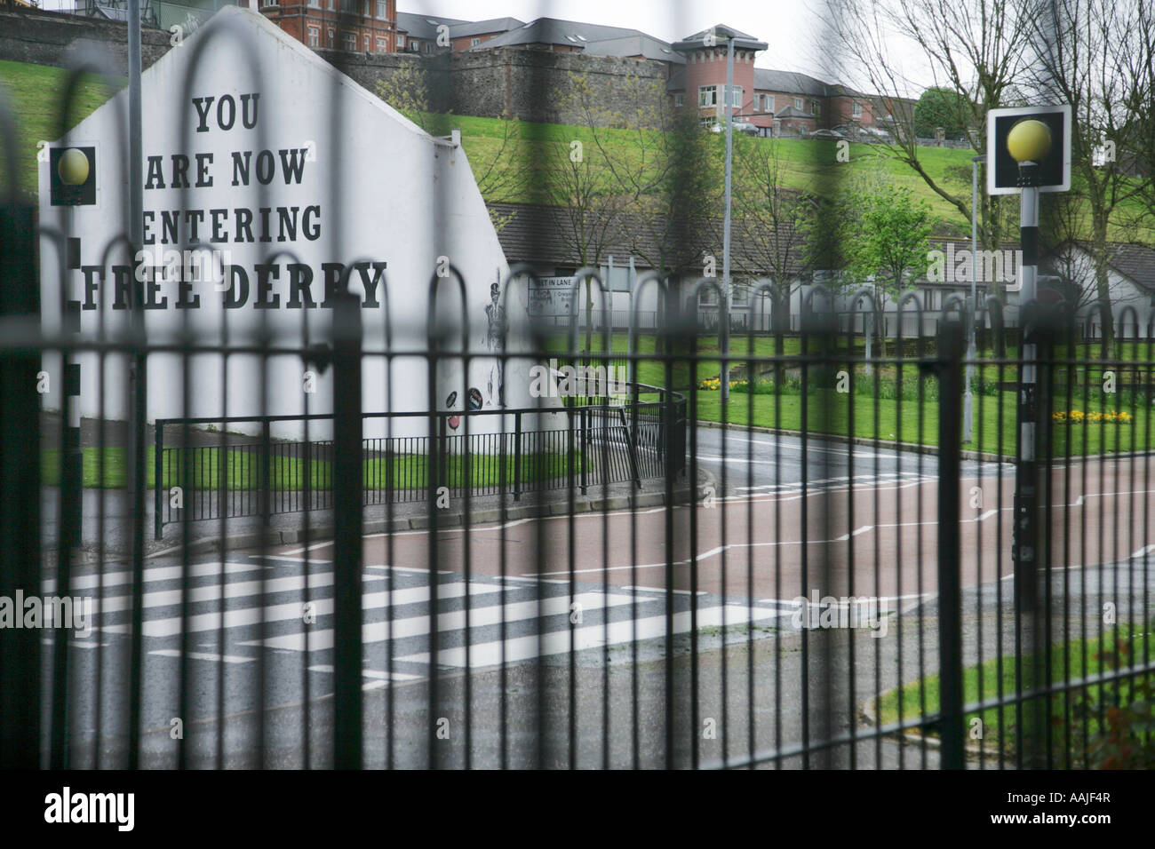 Entering Free Derry political mural in the Bogside estate, Londonderry ...