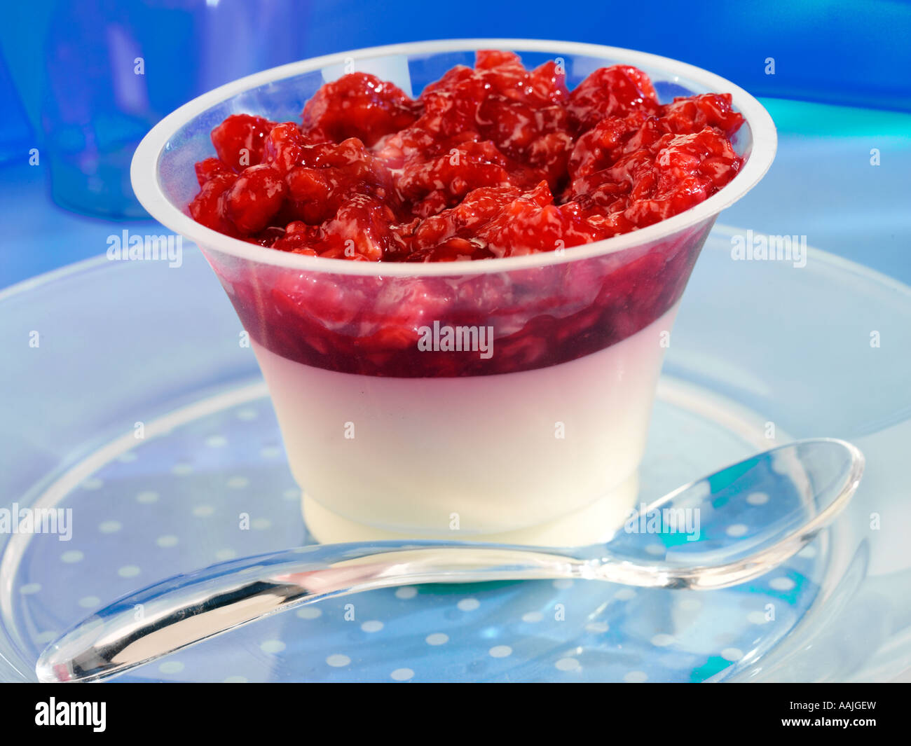 RASPBERRY PANNA COTTA Stock Photo - Alamy
