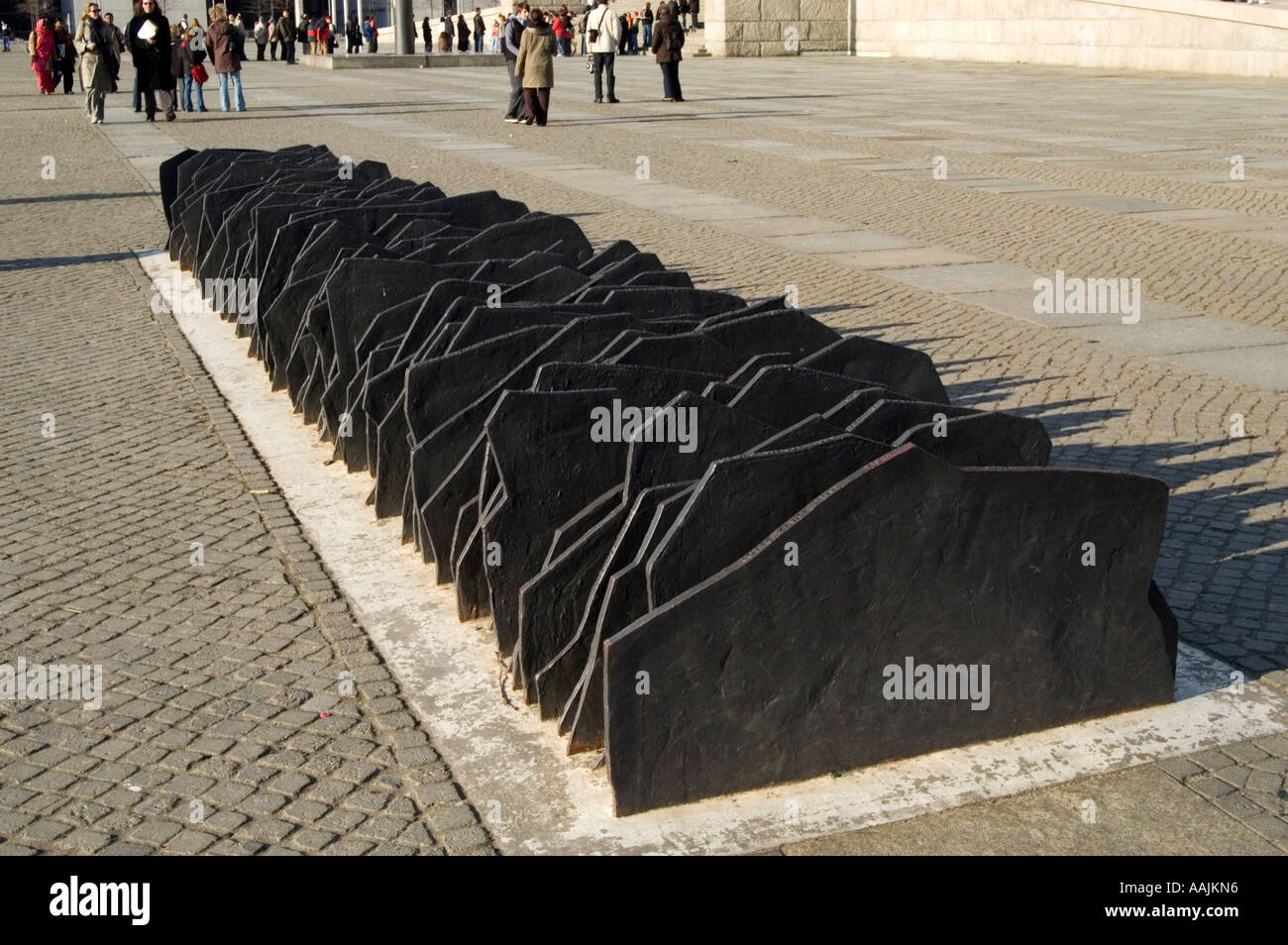Memorial by Dieter Appett to commemorate Reichstag delegates murdered ...