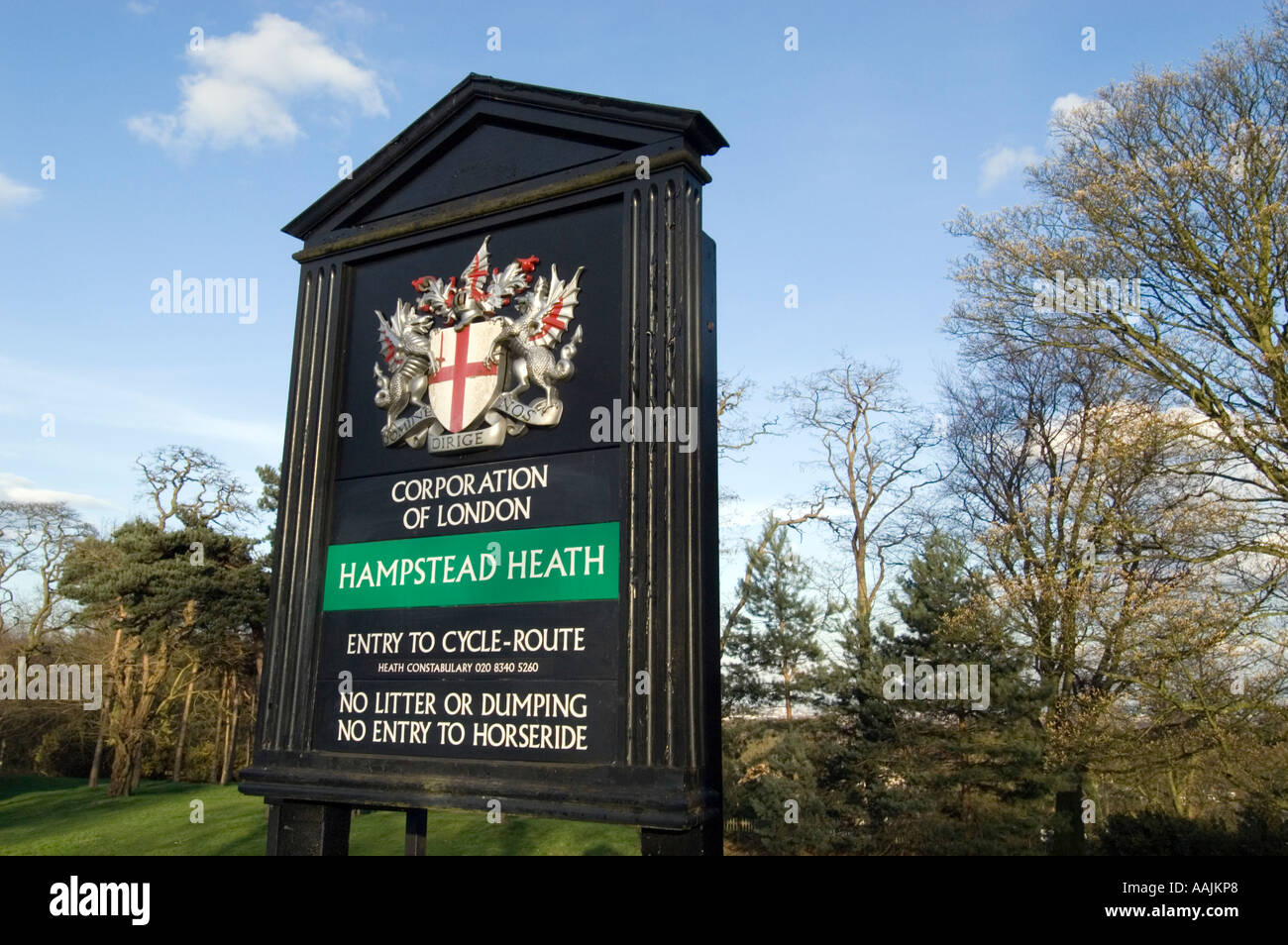 Hampstead sign signs hi-res stock photography and images - Alamy