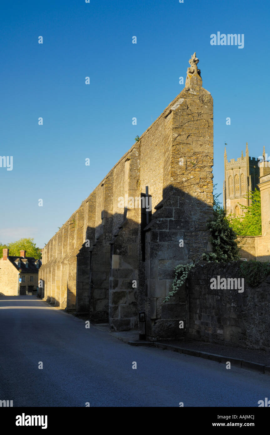 The stone precinct wall of the Abbey at Bruton, Somerset, England Stock ...