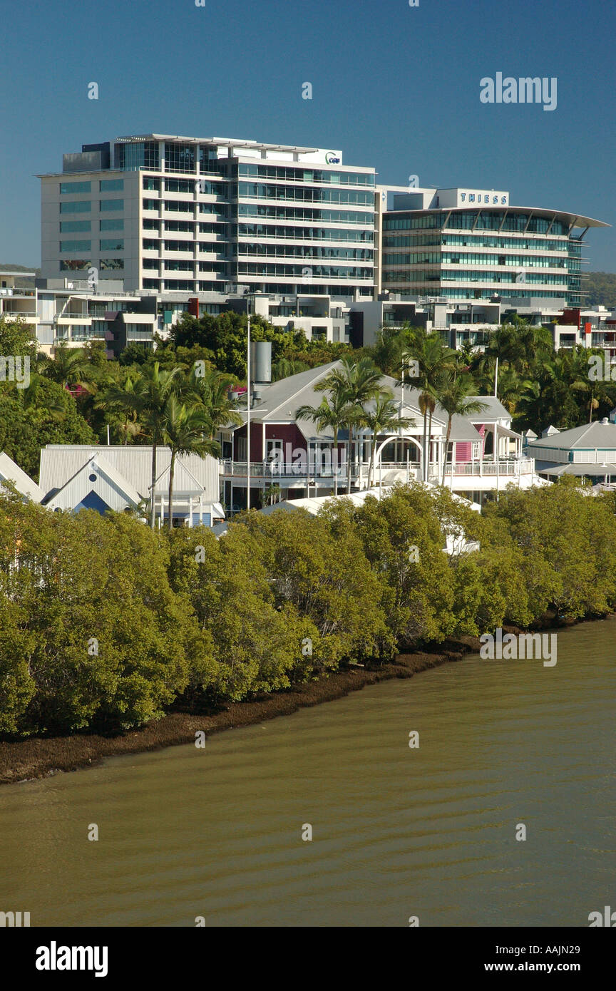Queenslander style house hi-res stock photography and images - Alamy