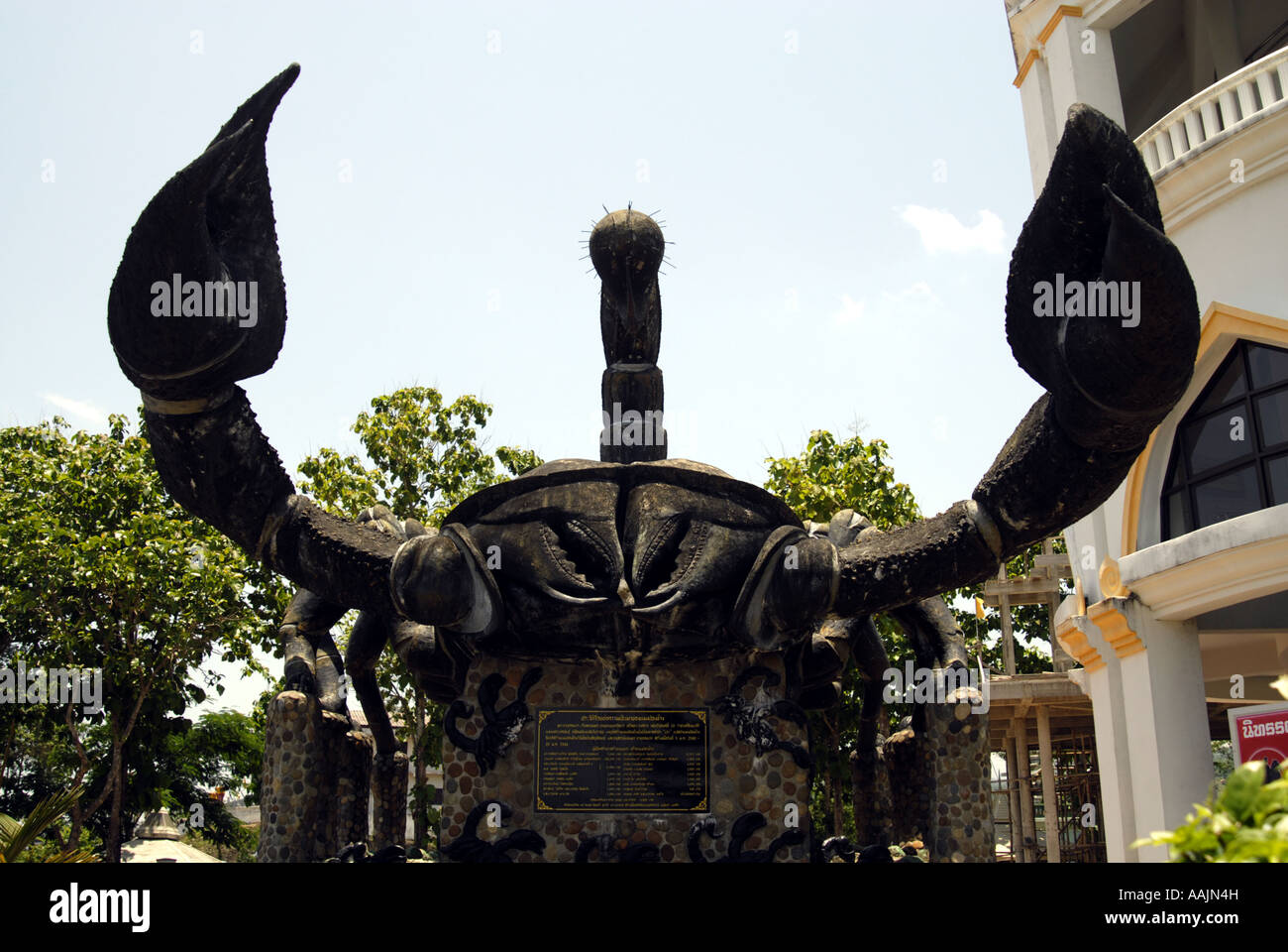 Scorpion statue at Wat Doi Wow temple,Mae Sai,Thailand Stock Photo - Alamy