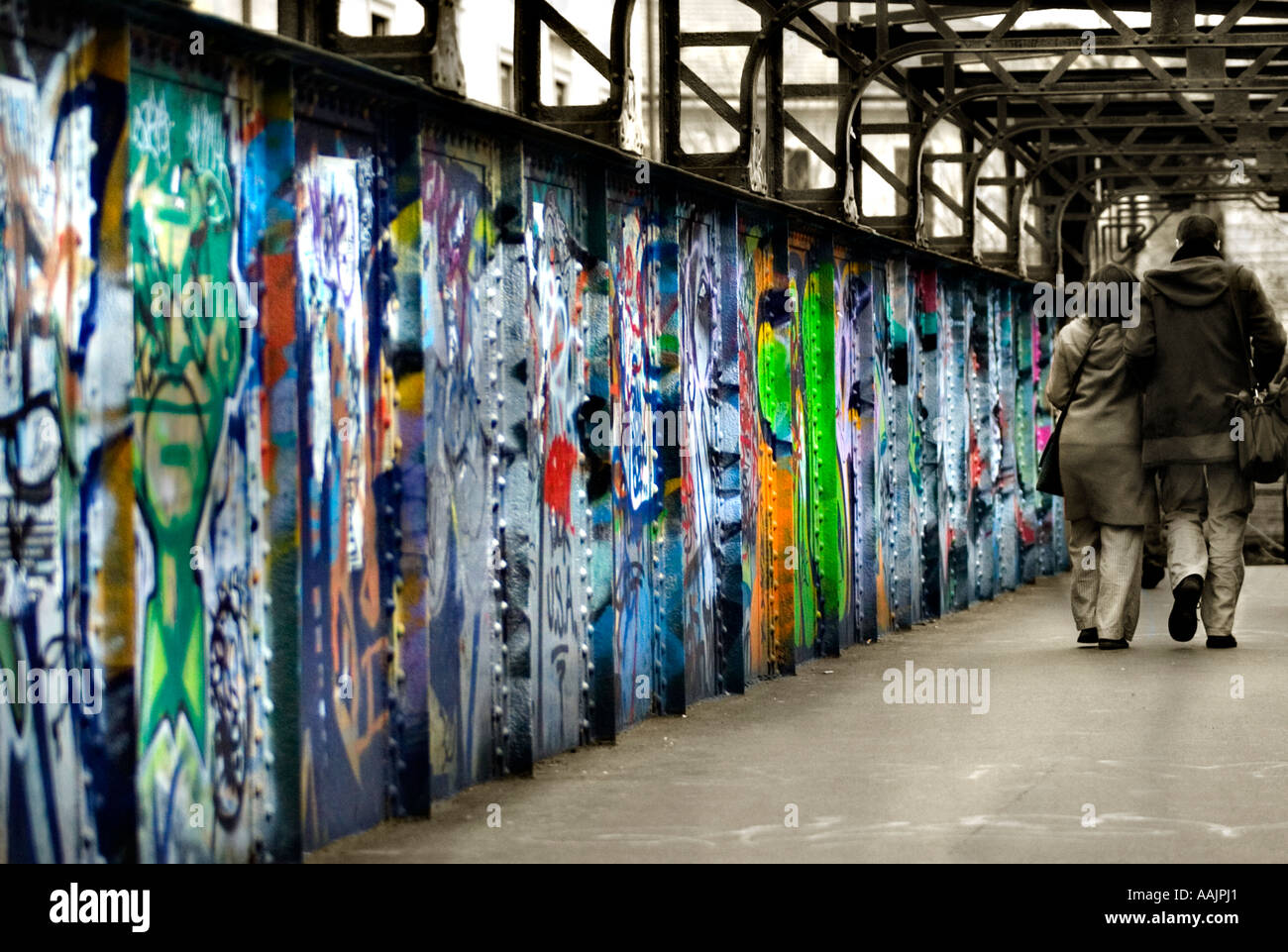 graffiti bridge in milan italy couple passing by Stock Photo - Alamy