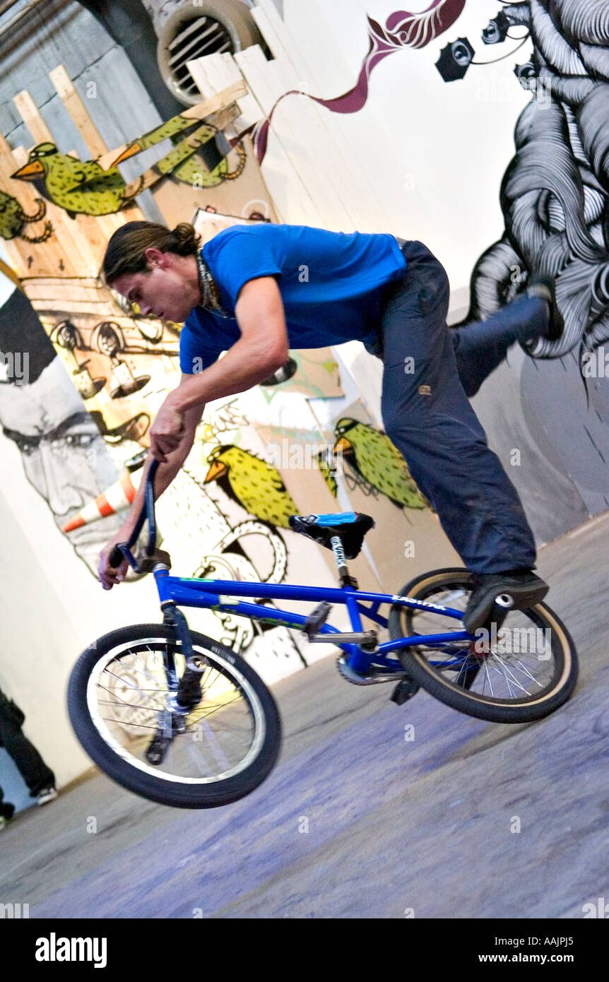 Custom bike artist hi-res stock photography and images - Alamy