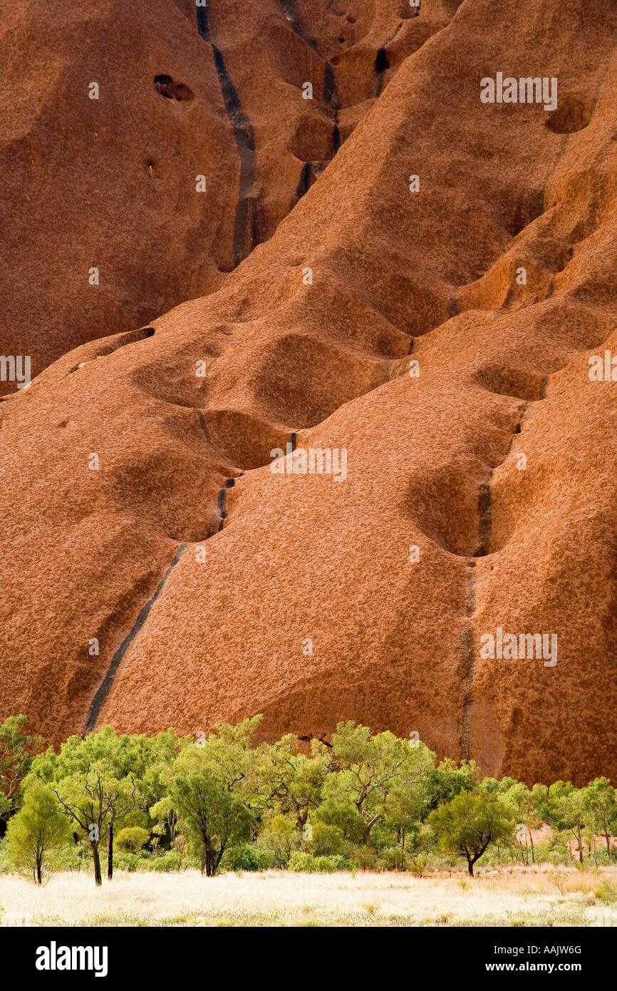 The Base Walk Uluru Ayers Rock Uluru Kata Tjuta National Park World ...