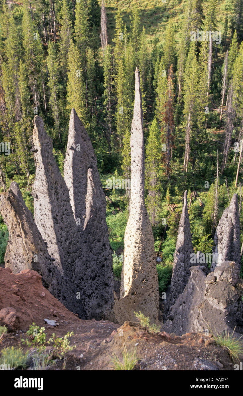 Pinnacles crater lake national park hi-res stock photography and images ...