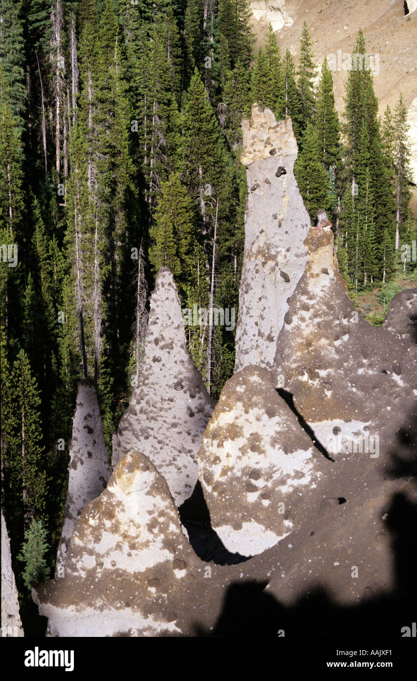 Pinnacles crater lake national park hi-res stock photography and images ...