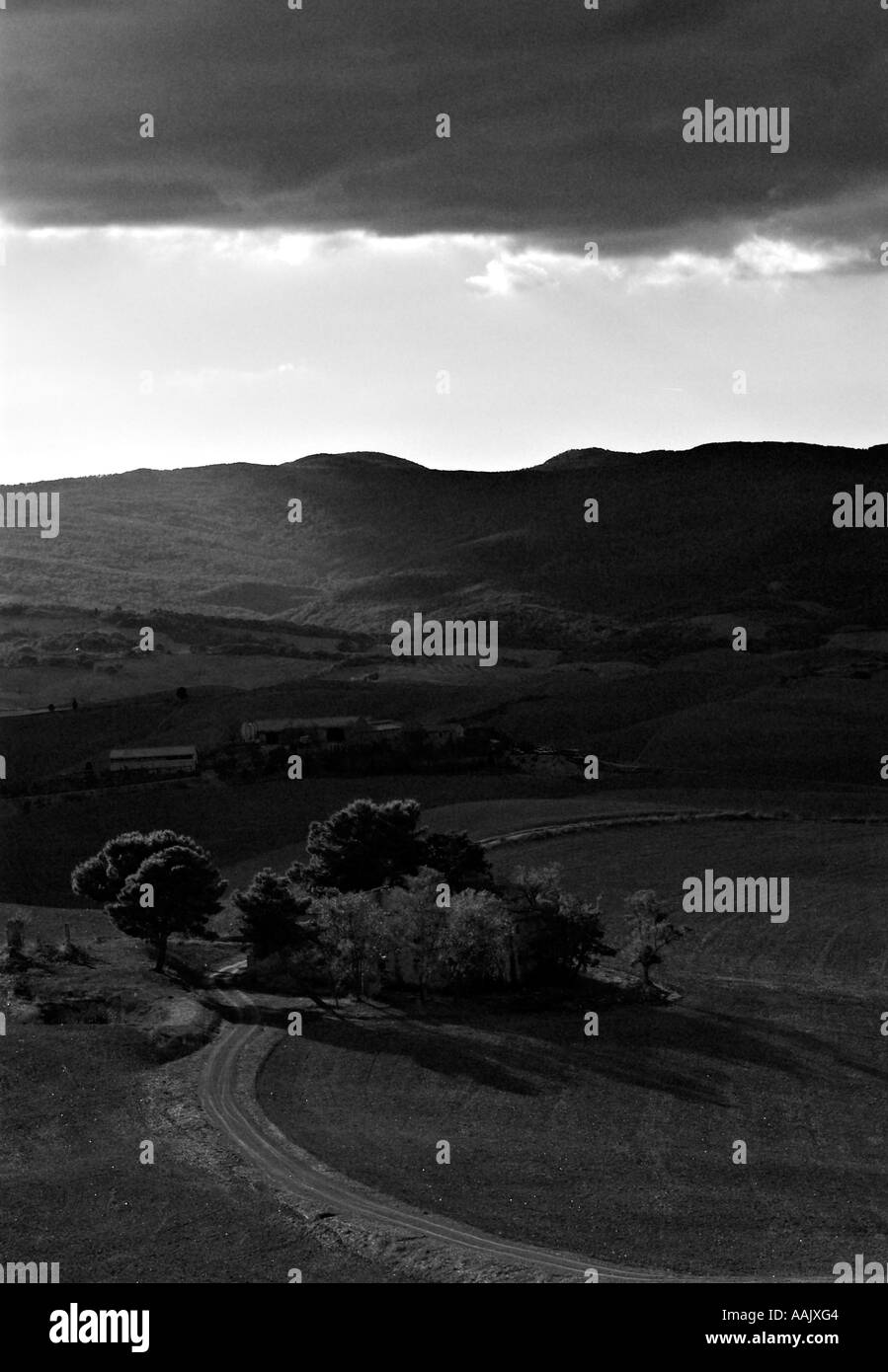 Landscape in tuscany sunset Black and White Stock Photos & Images - Alamy