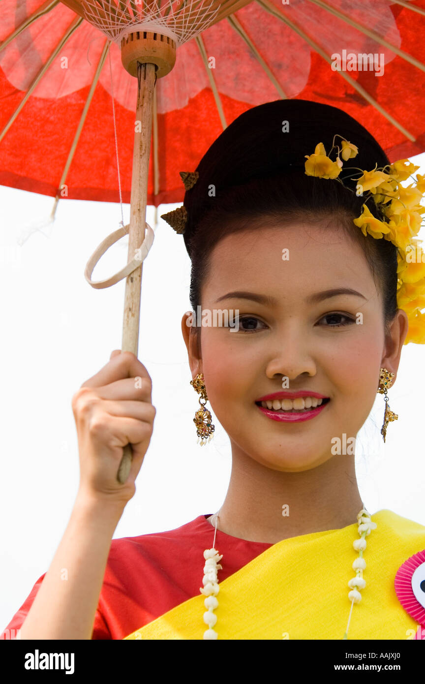 Miss songkran beauty pageant songkran hi-res stock photography and ...