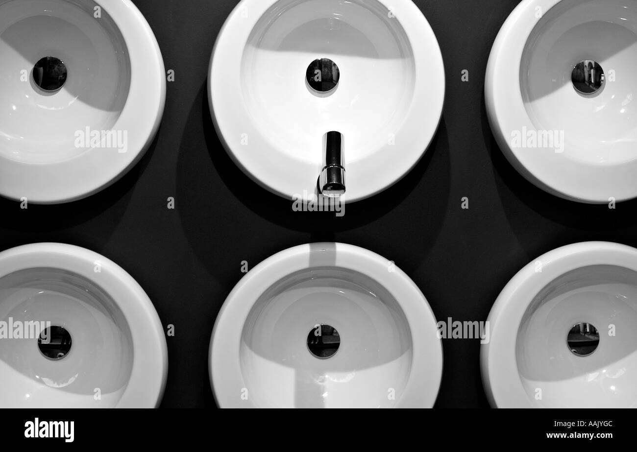 row of sinks Stock Photo - Alamy