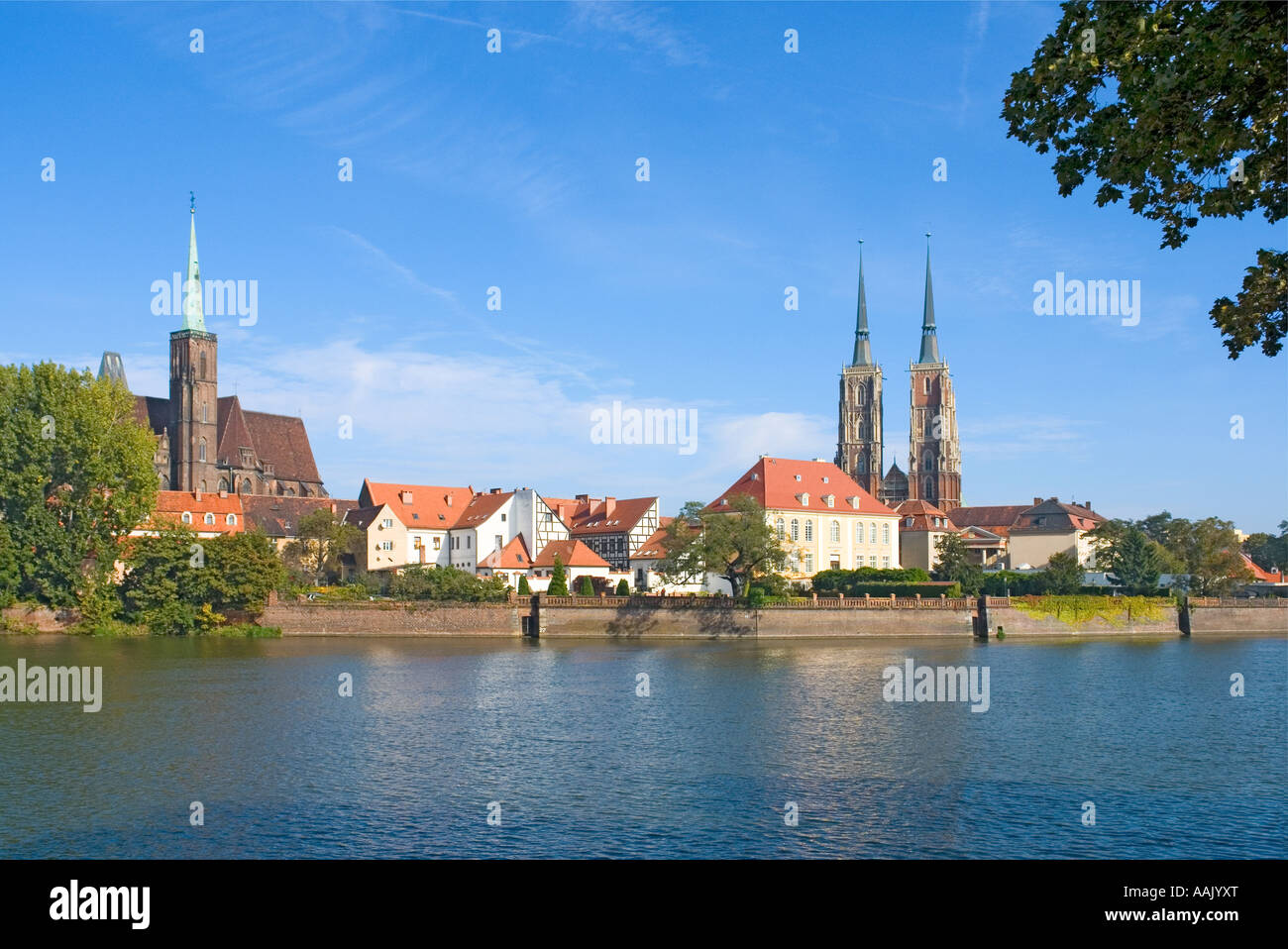 Cathedral and Archbishop's Palace on Cathedral Island (Ostrow Tumski ...