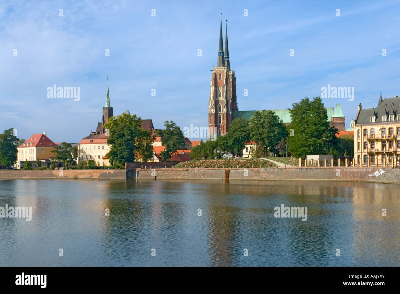 Cathedral and Archbishop's Palace on Cathedral Island (Ostrow Tumski ...