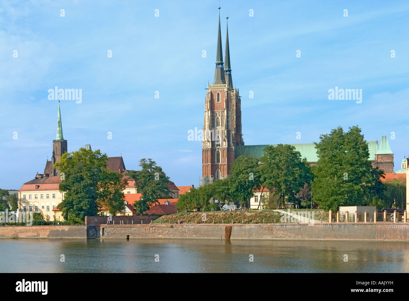 Cathedral and Archbishop's Palace on Cathedral Island (Ostrow Tumski ...