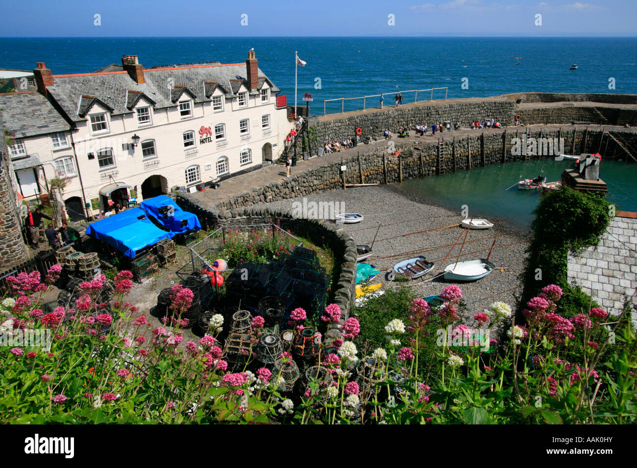 Clovelly north devon coastal pretty village england uk gb Stock Photo ...