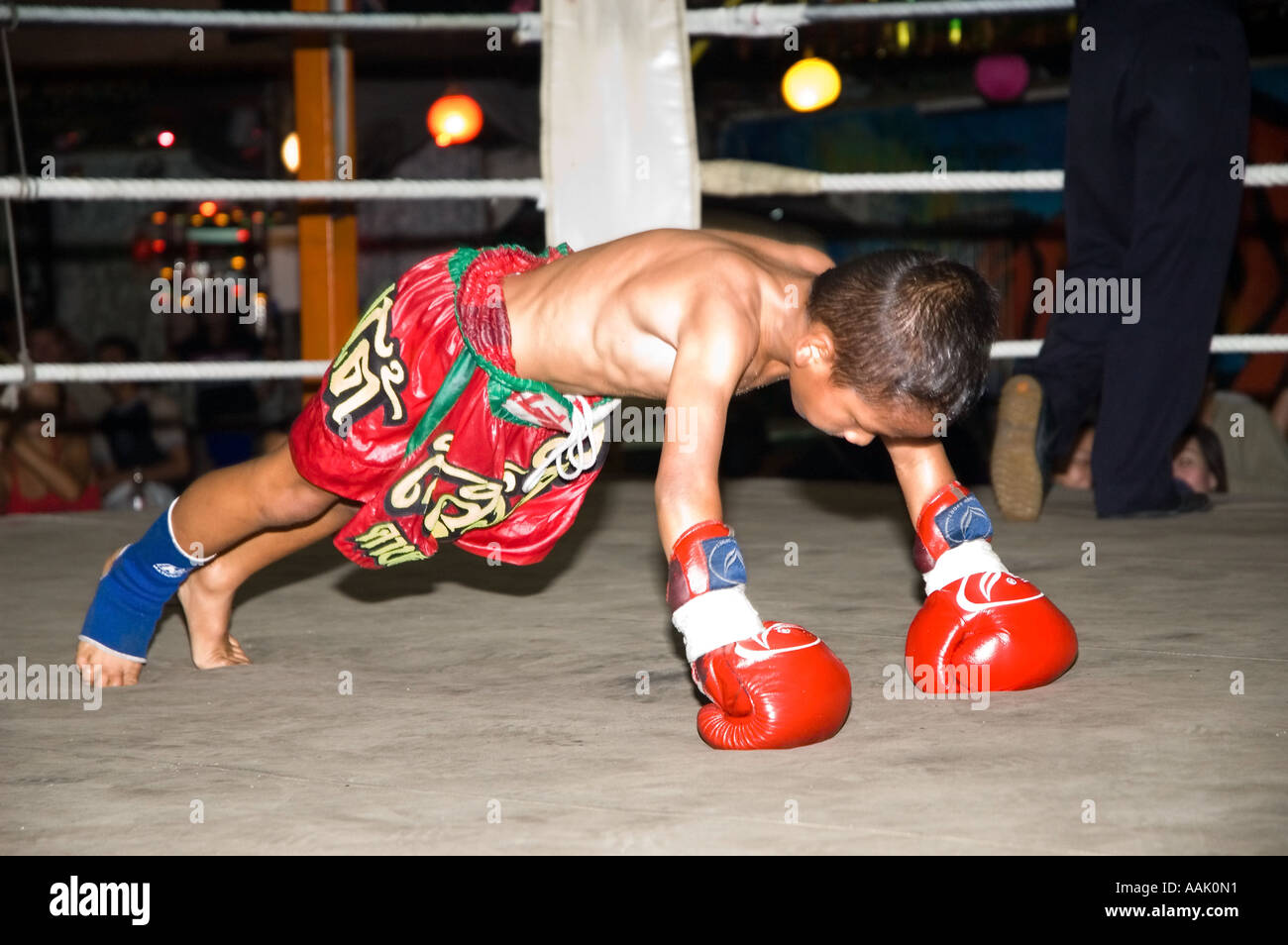 Muay Thai boxing in Chiang Mai Thailand Stock Photo - Alamy