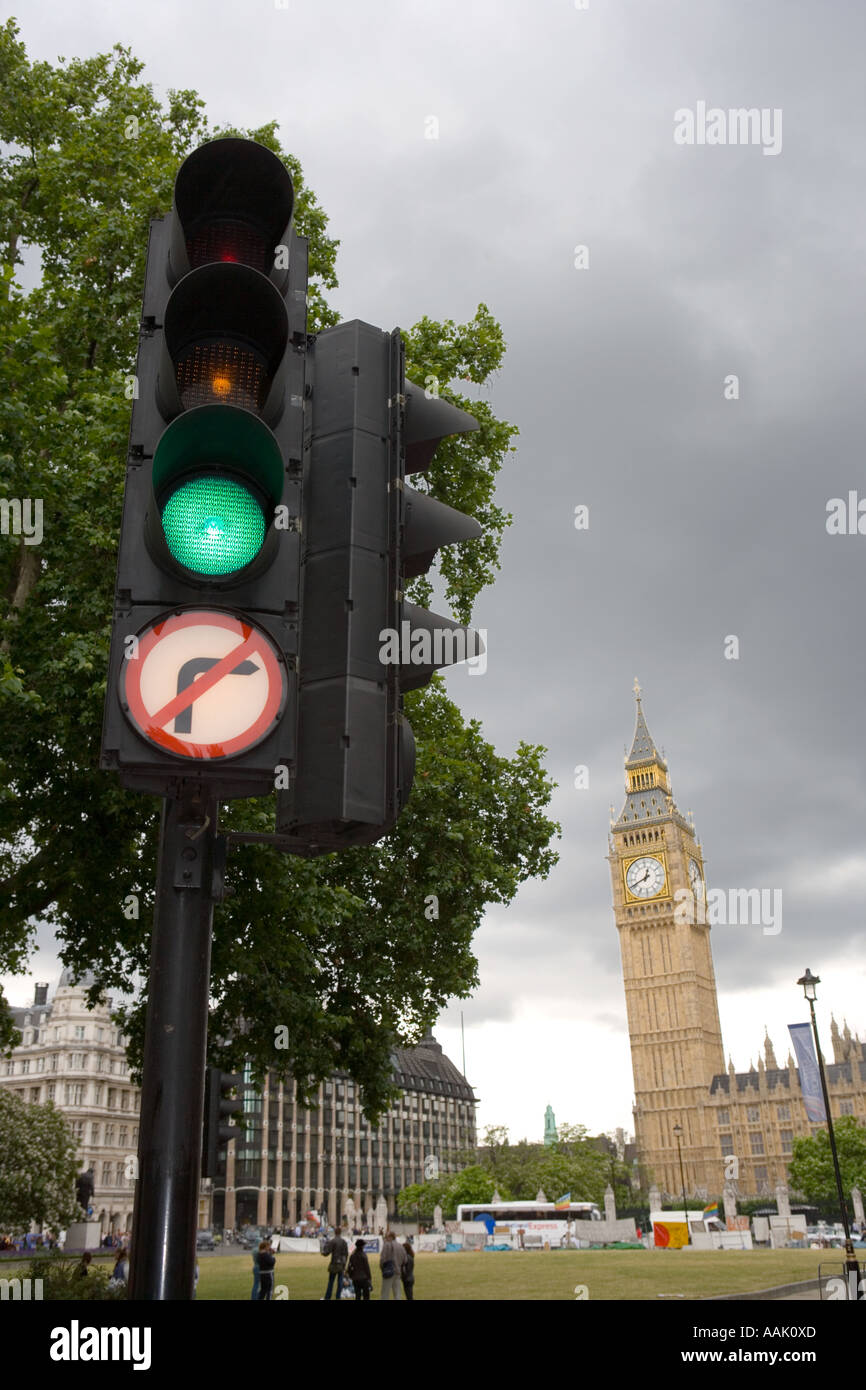 Houses of Parliament and go traffic light signal London England Stock ...