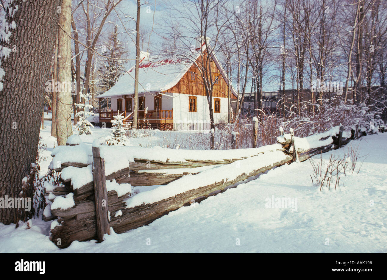 Sloped roof snow hi-res stock photography and images - Alamy