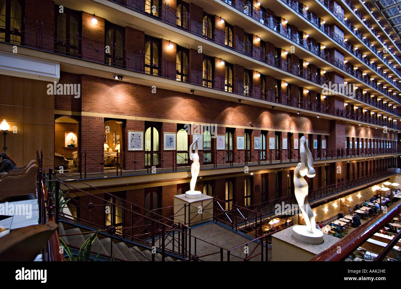 old commercial building in melbourne with restaurant Stock Photo - Alamy