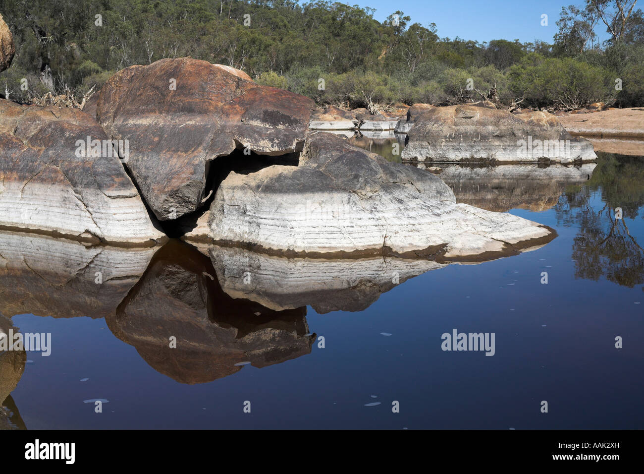 Huge giant boulder hi-res stock photography and images - Alamy