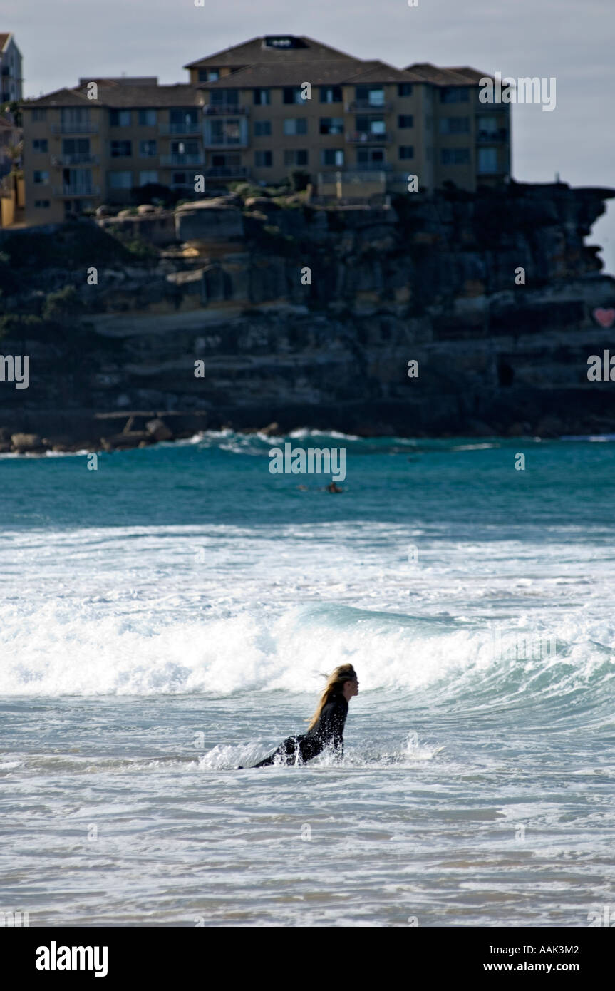 Girl surfing australia hi-res stock photography and images - Alamy