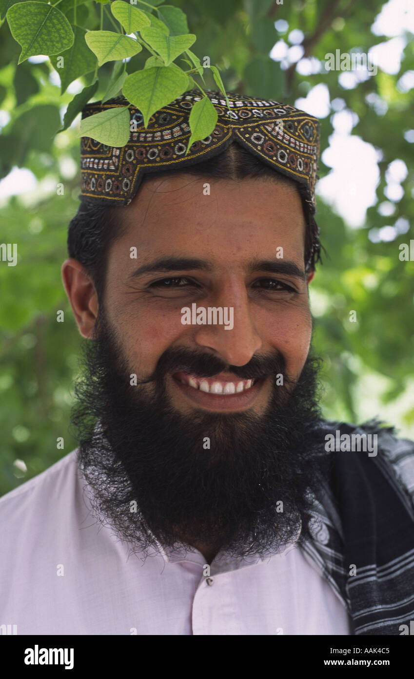 An young Imam from the Rawalpindi Province of Pakistan Stock Photo - Alamy