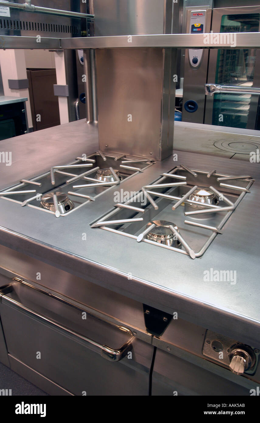 Interior of a modern hotel kitchen Stock Photo - Alamy