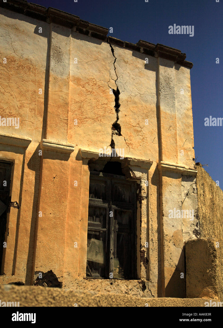 Old ruined and cracked building Santorini Greece Stock Photo - Alamy