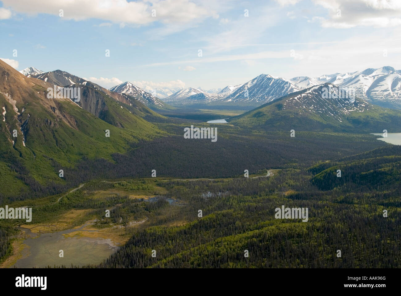 Kluane national park aerial view hi-res stock photography and images ...