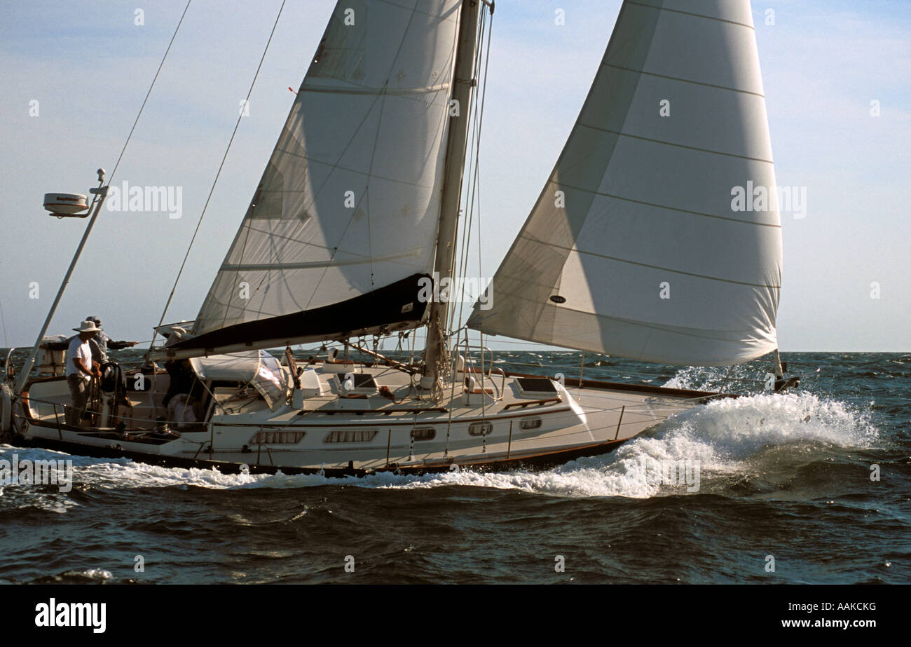 Sailing on the ocean Stock Photo - Alamy