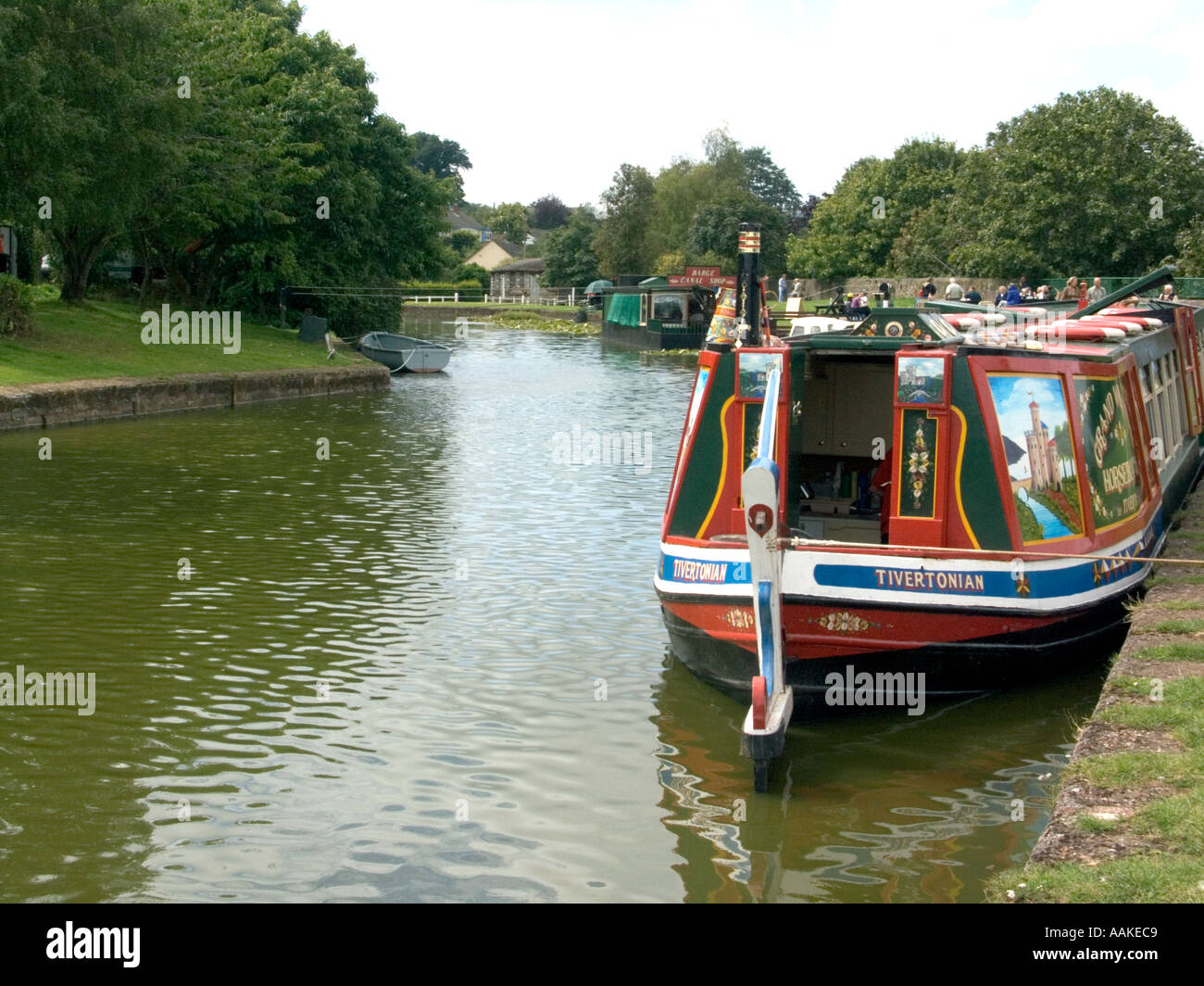 Horse drawn barge hi-res stock photography and images - Alamy