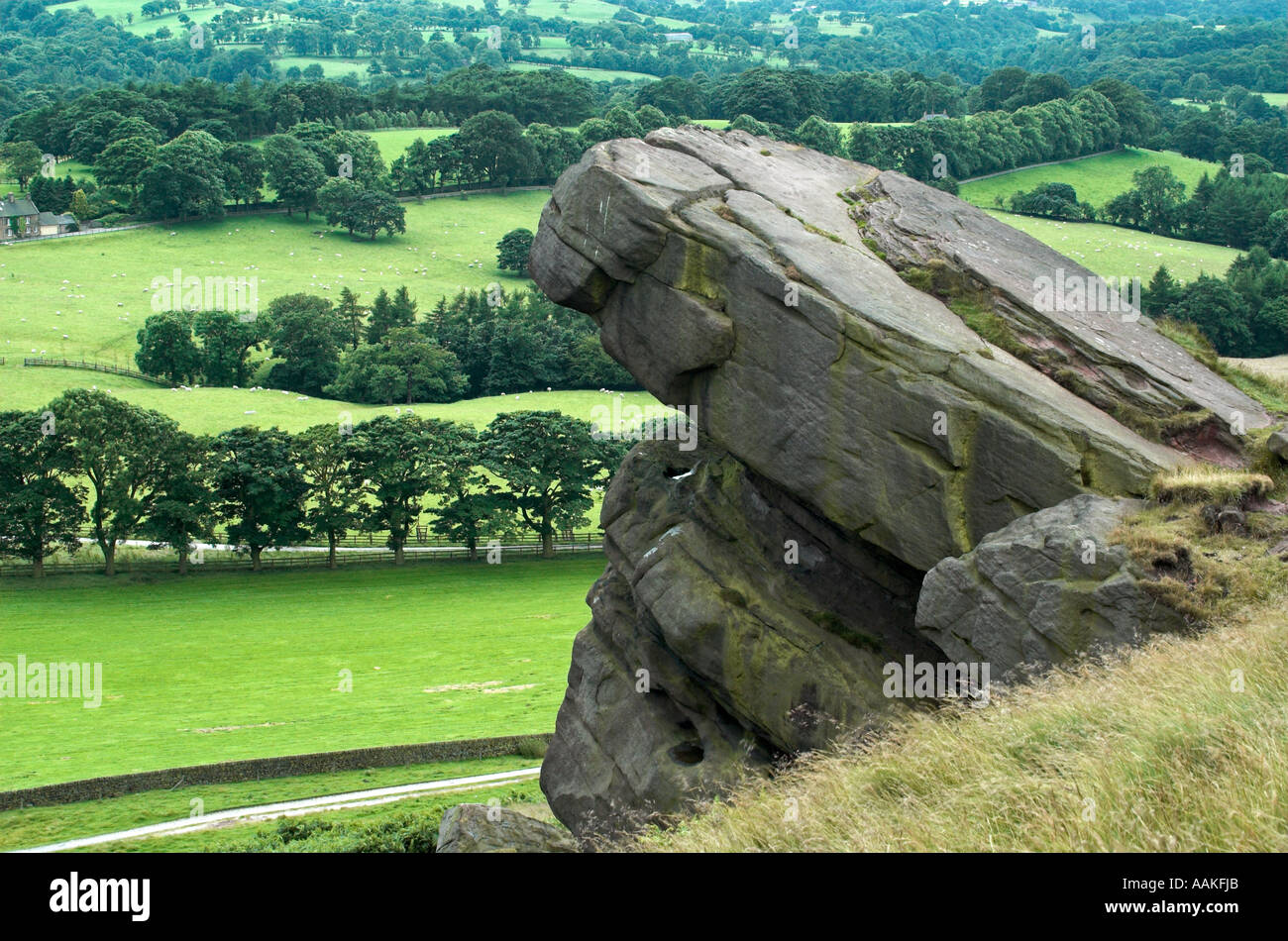 Hanging Rock, Peak District Stock Photo - Alamy