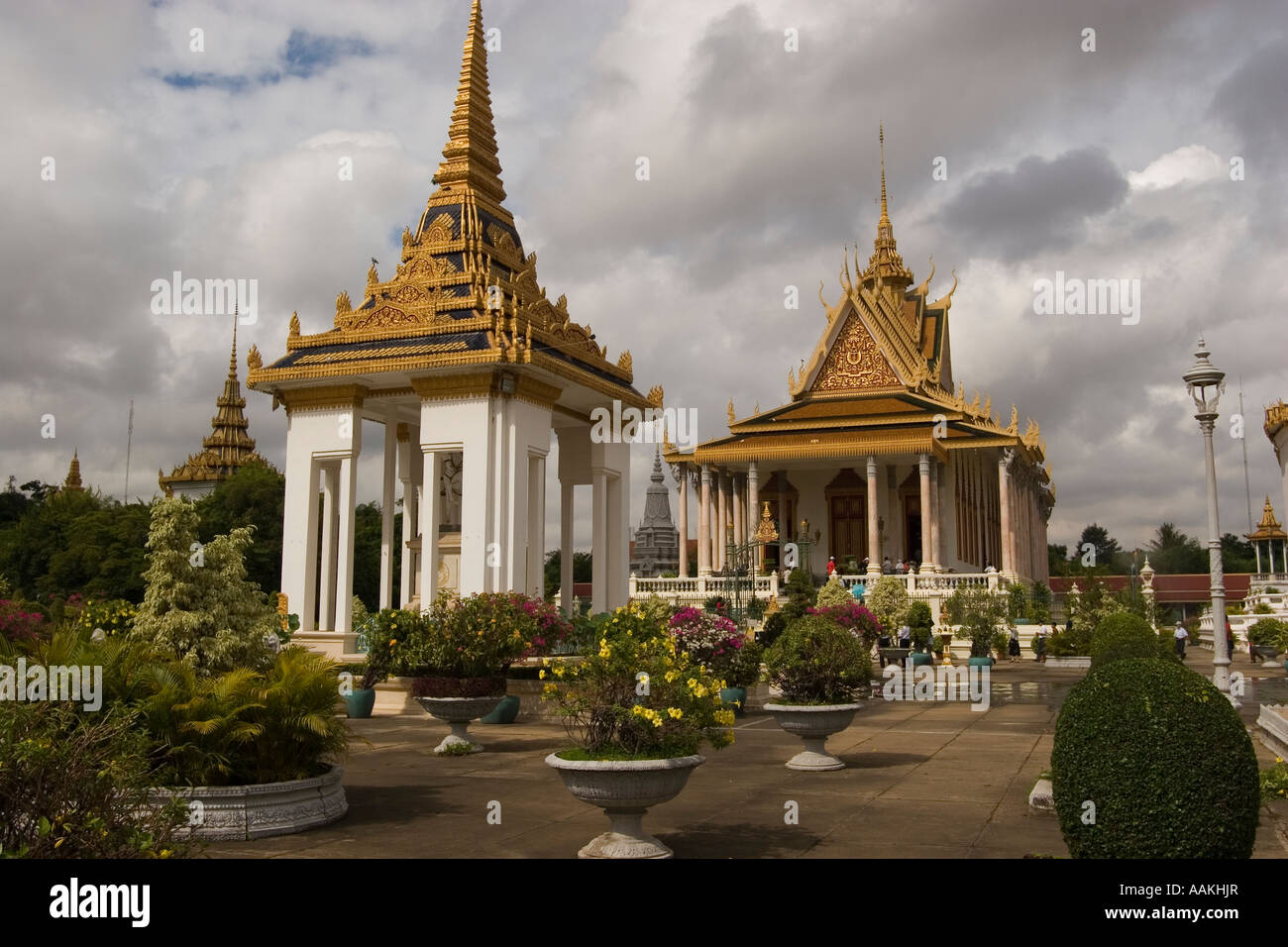 Silver Pagoda Royal palace Phnom Penh Cambodia Stock Photo - Alamy