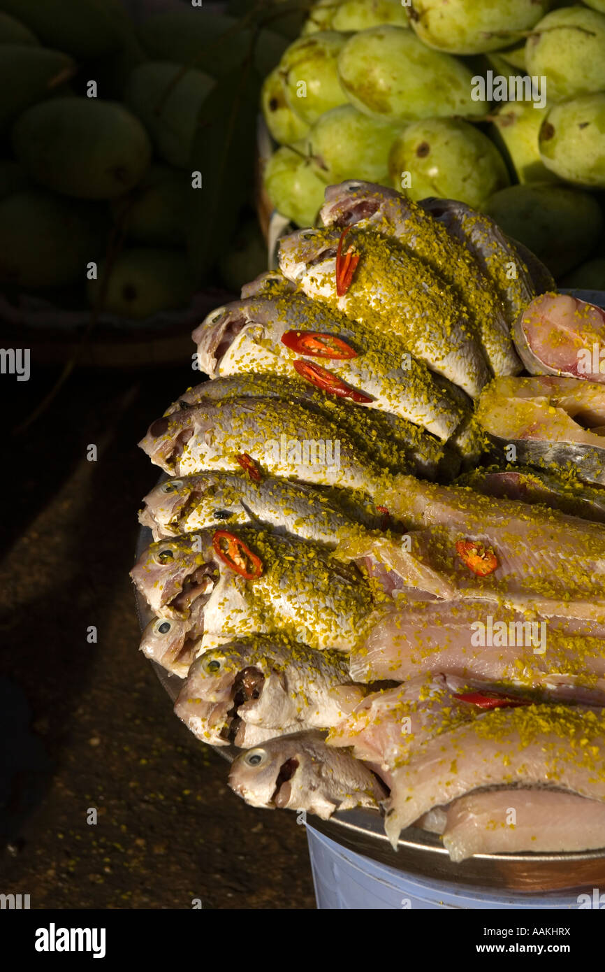 Fish in market at Chau Doc, Vietnam Stock Photo - Alamy