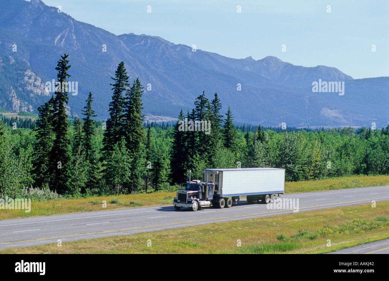 Trans continental transportation hi-res stock photography and images ...
