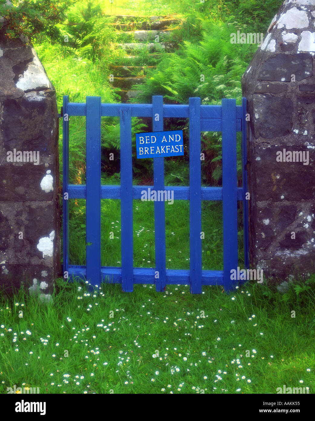 Welcome to gloucestershire sign hi-res stock photography and images - Alamy