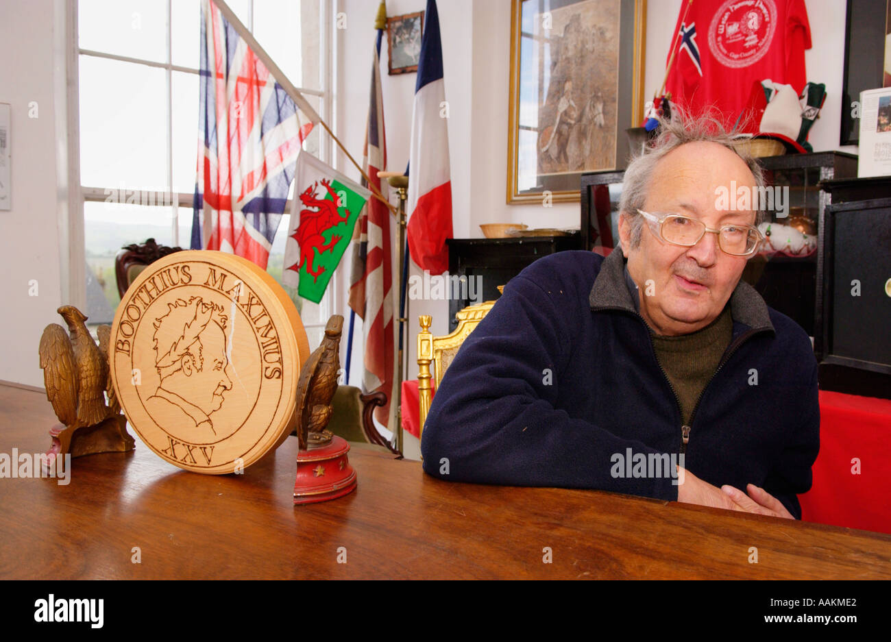 Self proclaimed King of Hay on Wye Richard Booth pictured at home in ...