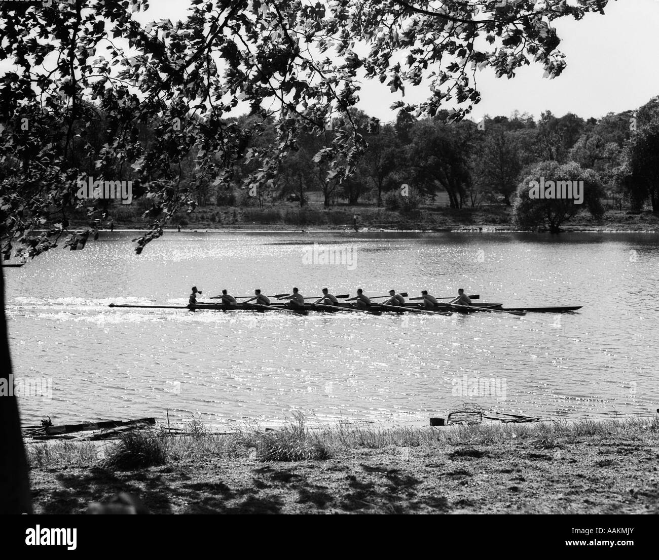 1930s SCULLING BOAT RACE ON THE SCHUYLKILL RIVER BETWEEN EAST AND WEST ...