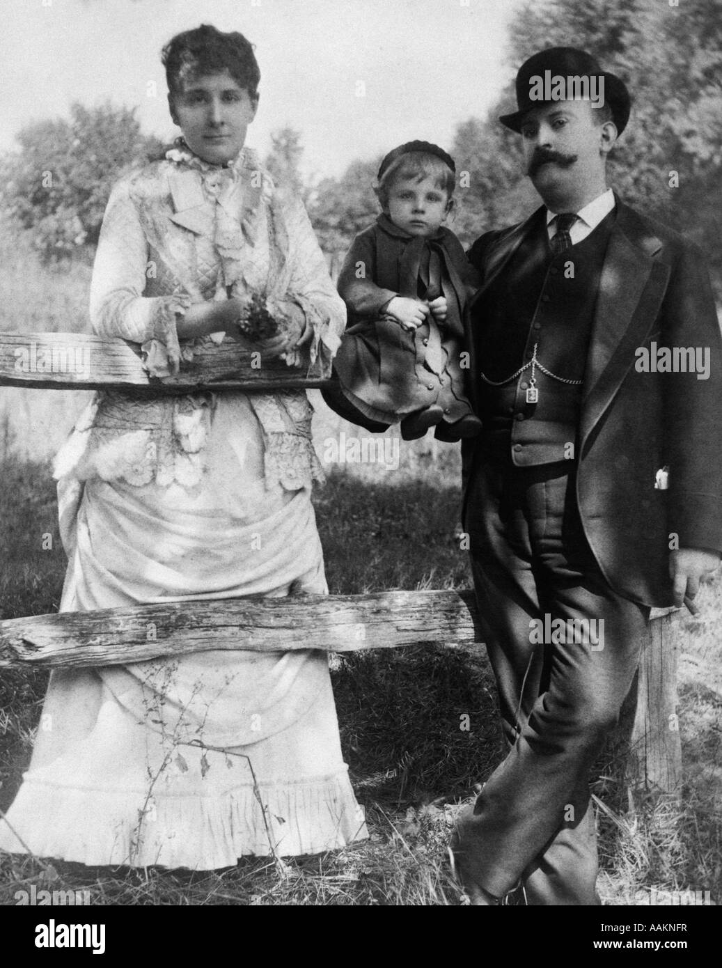 Figure man child on Black and White Stock Photos & Images - Alamy