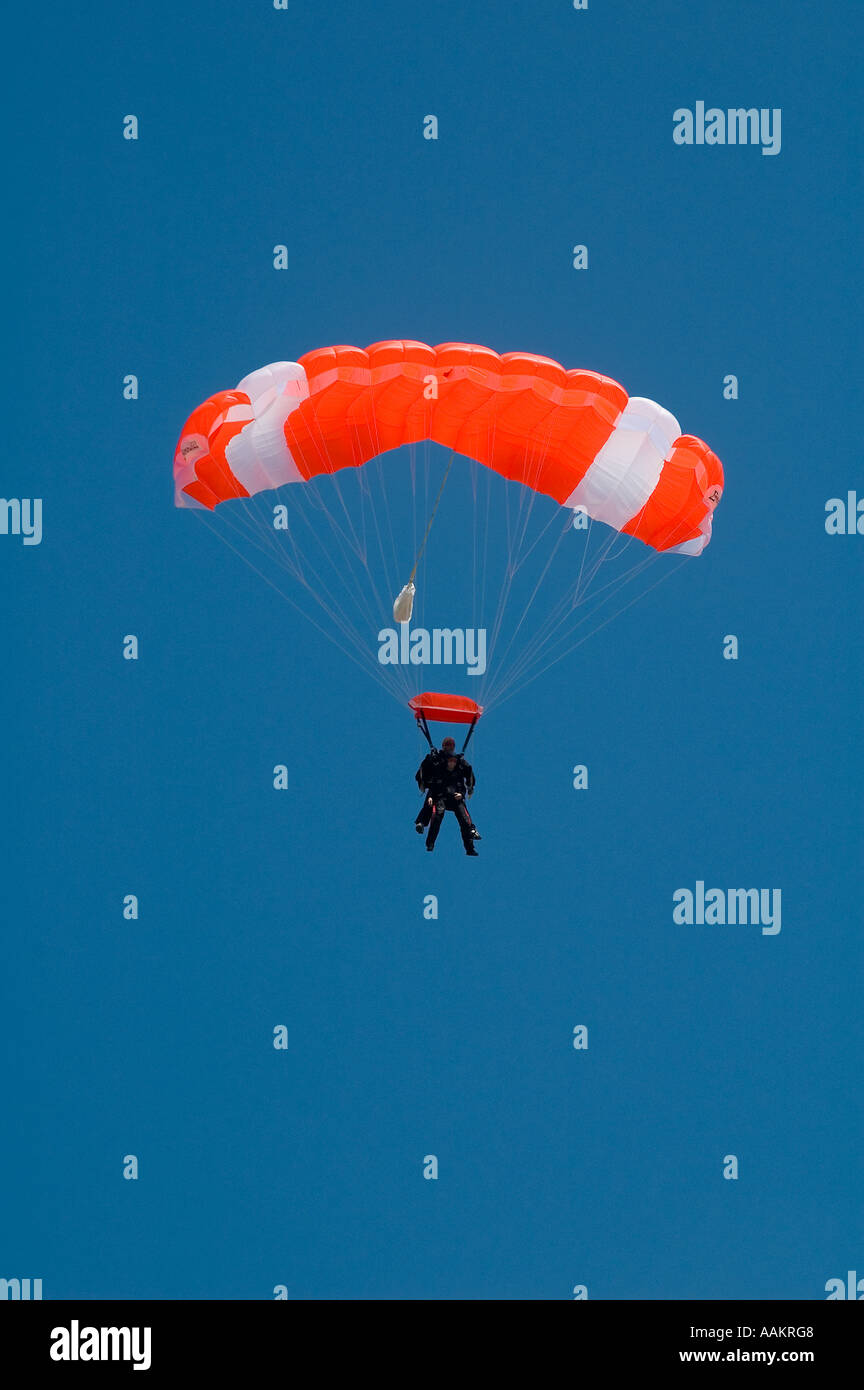 Skydiver jumper landing a square ram air parachute Stock Photo - Alamy