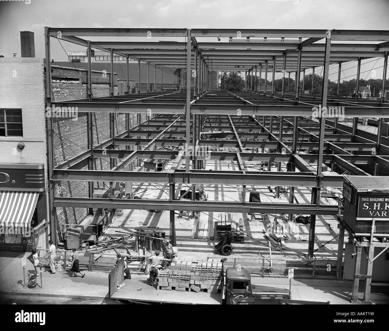 1950s construction hi-res stock photography and images - Alamy